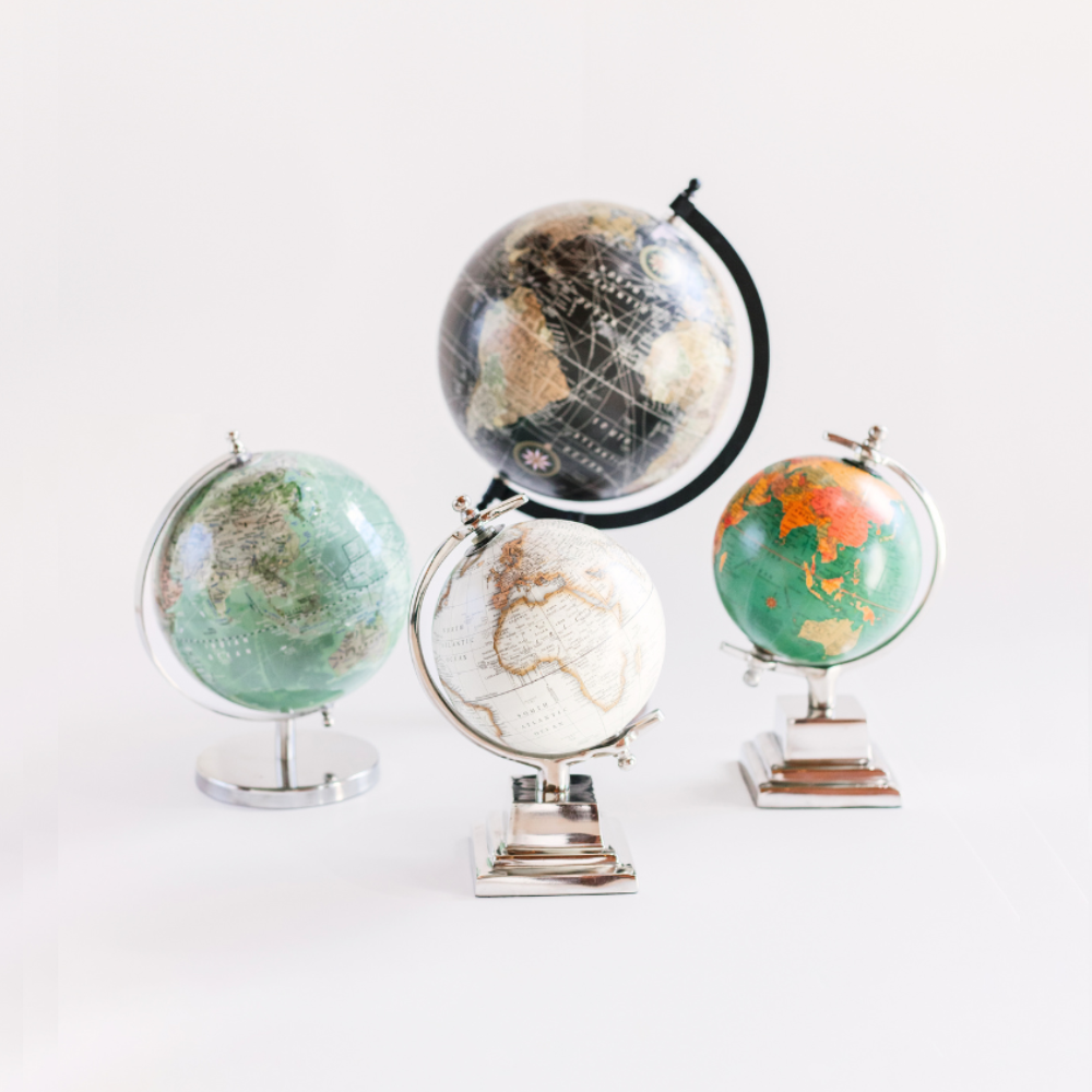 Globe Centerpiece – Sparrow Lane Event Rentals